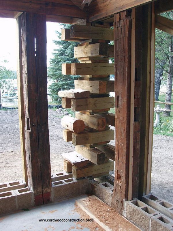 Easy Peasy Stackwall Corners with Cordwood - Cordwood Construction